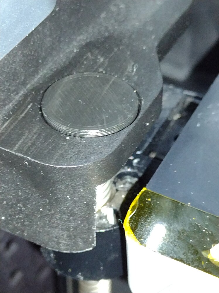 Warning: Inserting silicone cover on z axis screws - Bambu Lab X1 ...